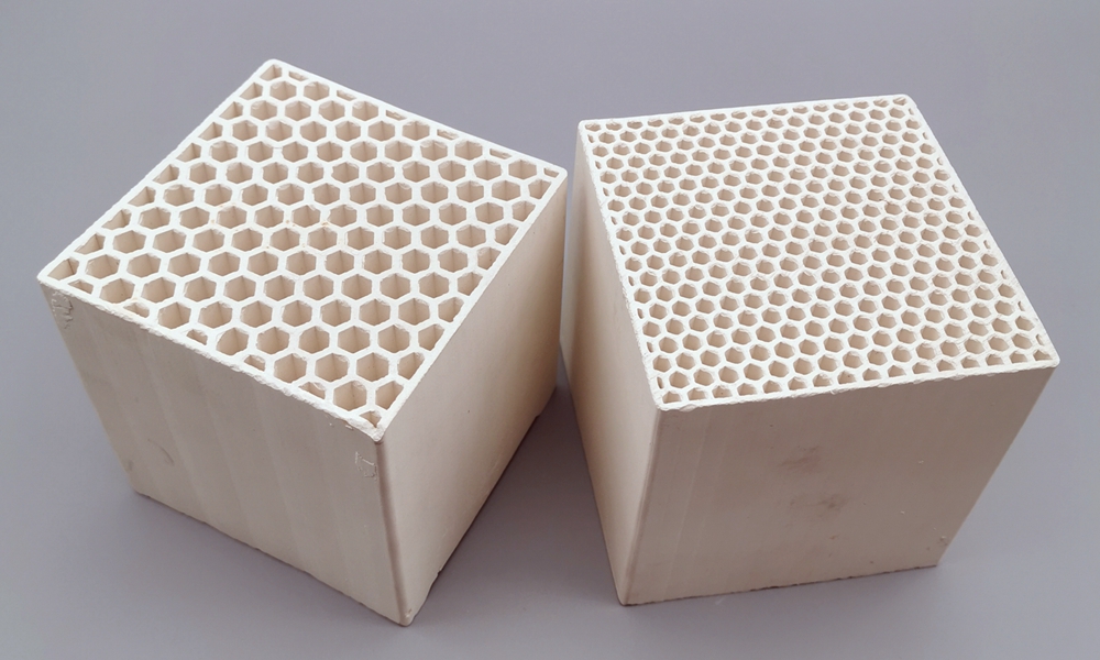 Honeycomb Ceramic Block - PingXiang Mi'Ao Packing Co.,ltd